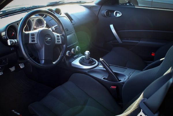 The Ultimate Guide to 350z Short Shifters | Low Offset