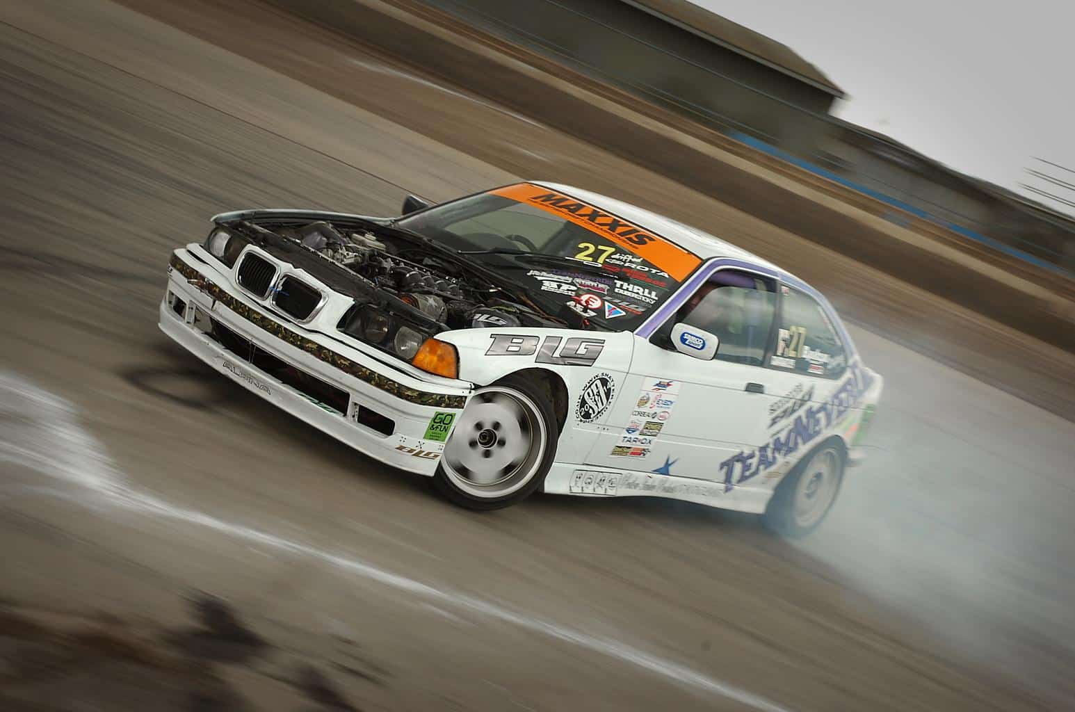 Understeer vs Oversteer: Defining the Difference | Low Offset