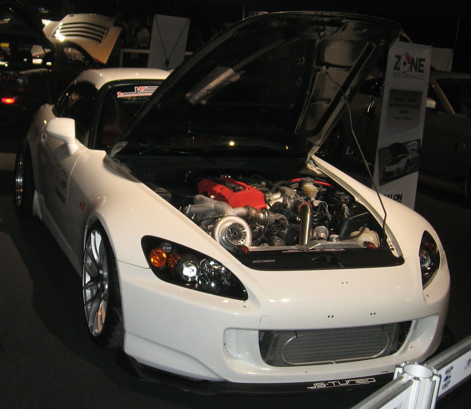 Choosing The Best Motor Oil for Your Honda S2000 | Low Offset