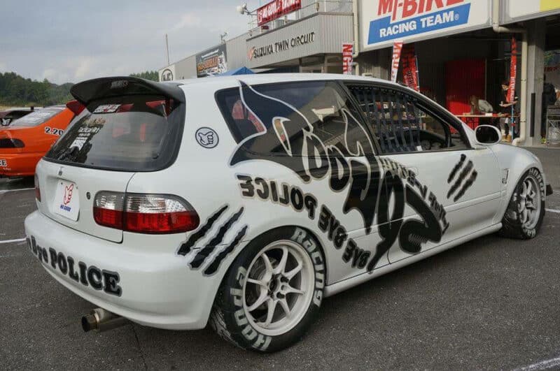 Japan’s No Good Racing Team: Bye Bye Police! | Low Offset