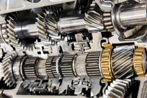 Helical vs Straight Cut Gears: Difference Explained | Low Offset