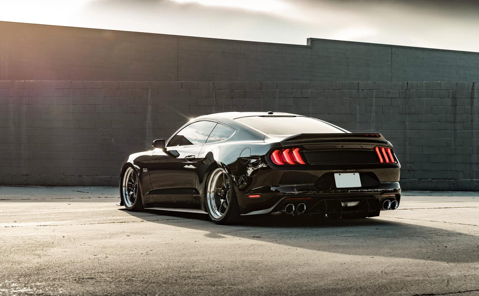 Deep Dish Wheels: Form or Function? | Low Offset