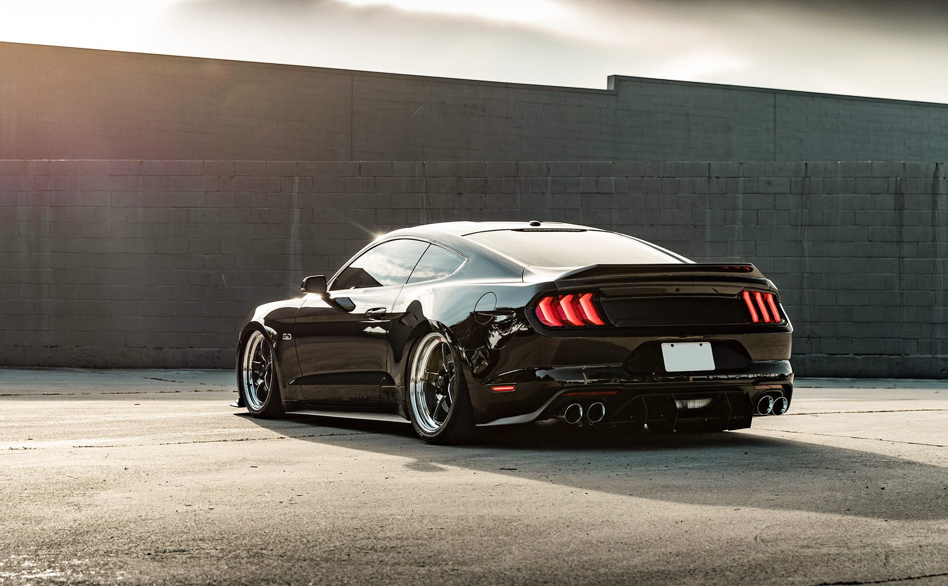 Deep Dish Wheels: Form or Function? | Low Offset