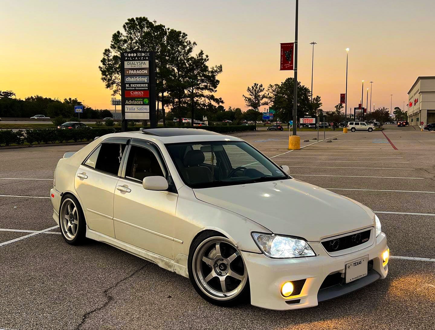 Top 10 Aftermarket Wheels for Your Lexus IS300 | Low Offset